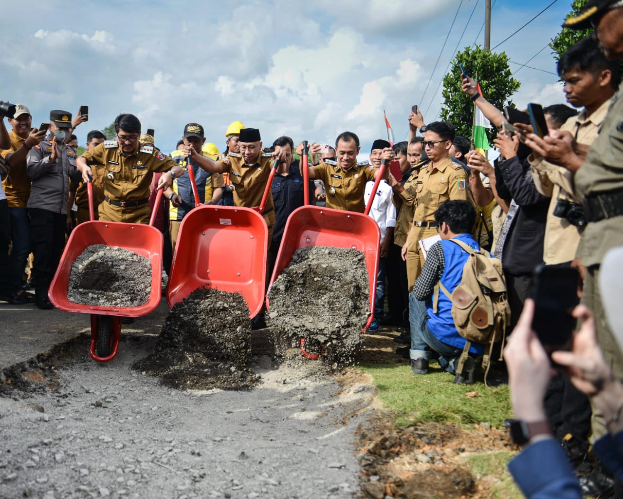 Pajak Kendaraan Bermotor, Dukung Pembangunan – Topik Indonesia
